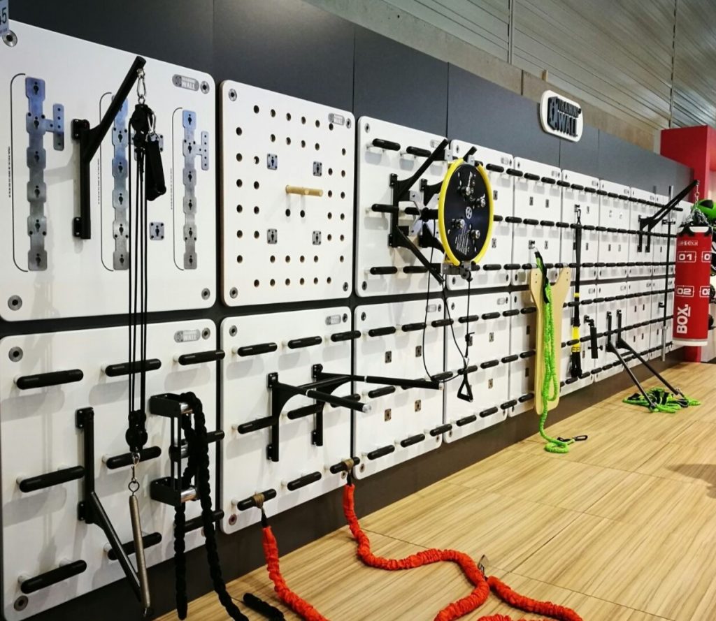 Training Wall | How to equip a fully functional gym in your house